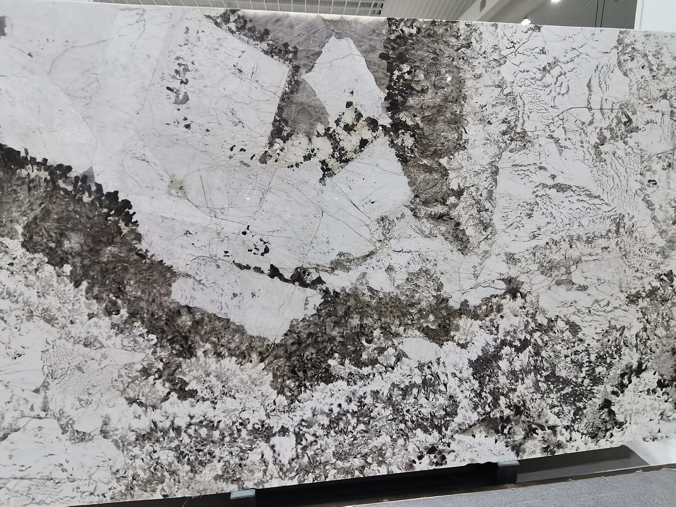 Exotic Patagonian stone natural quartzite Kitchen countertop vanity top ...